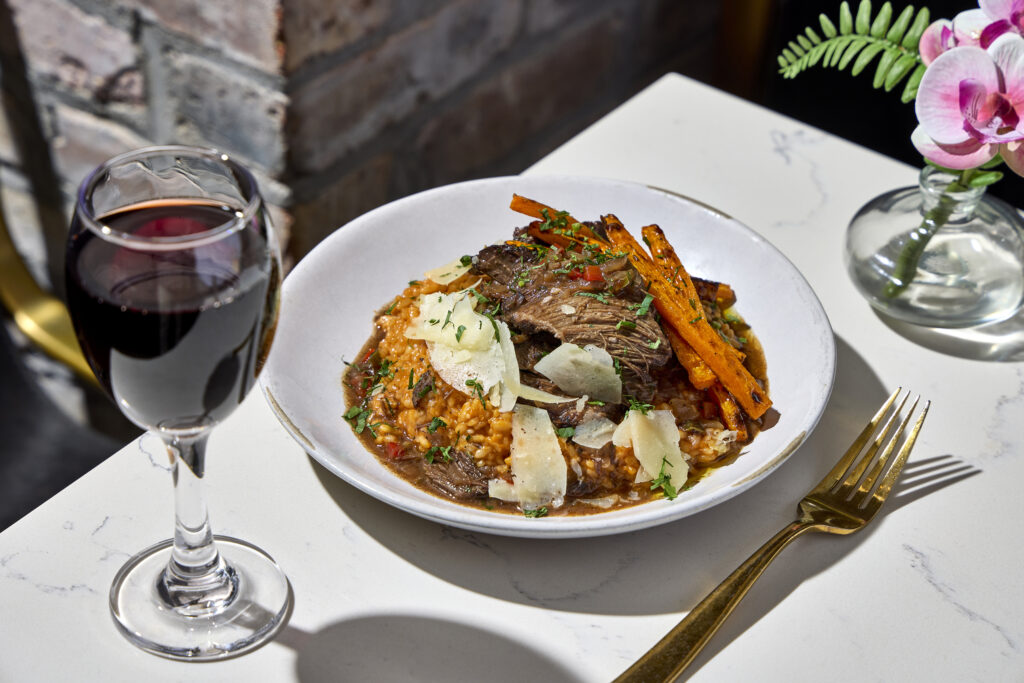 A Foodie’s Guide to Chicago: Best Restaurants In Chicago - Arlo Chicago