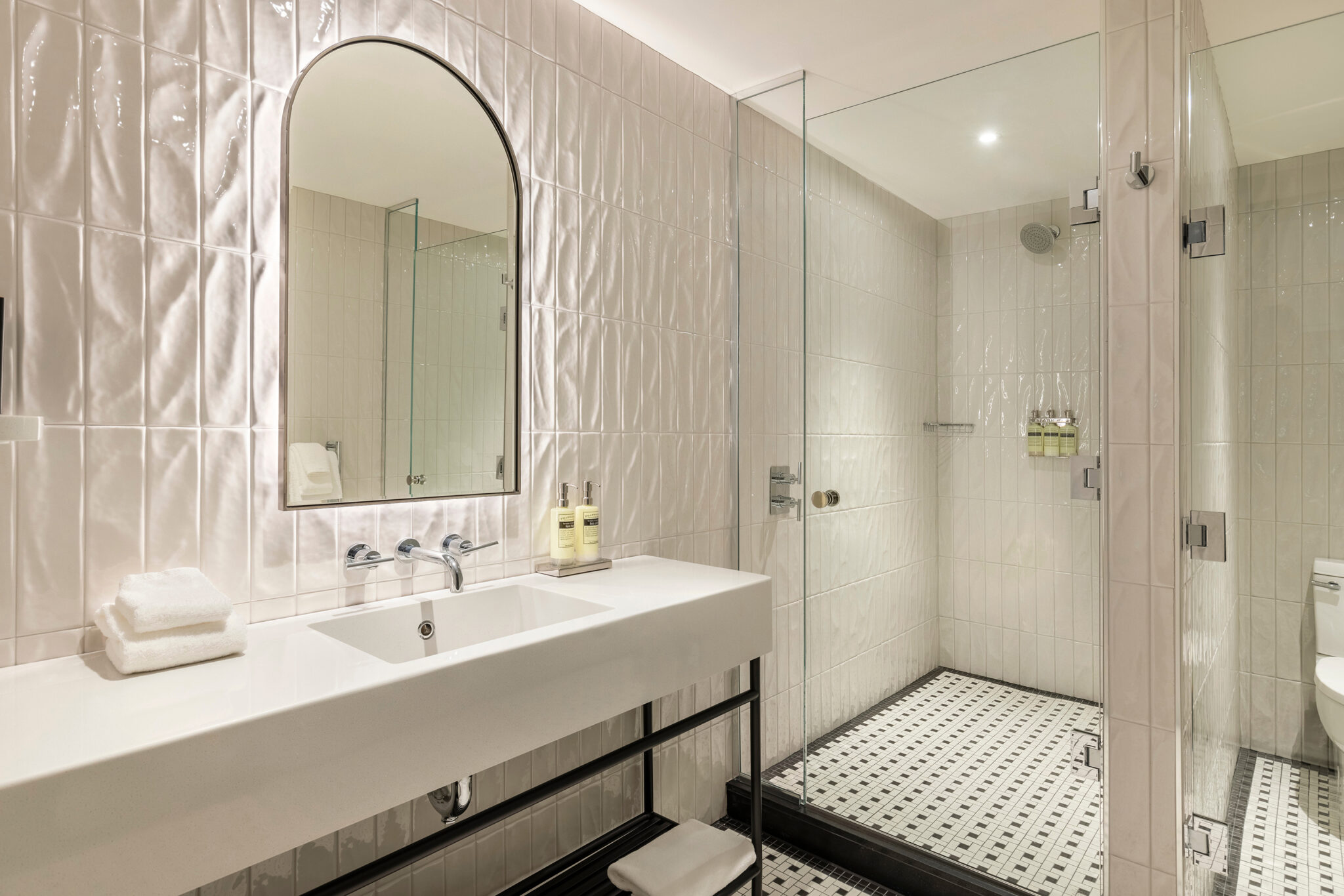Luxury Rooms & Suites in Washington DC | Arlo Washington DC Hotel