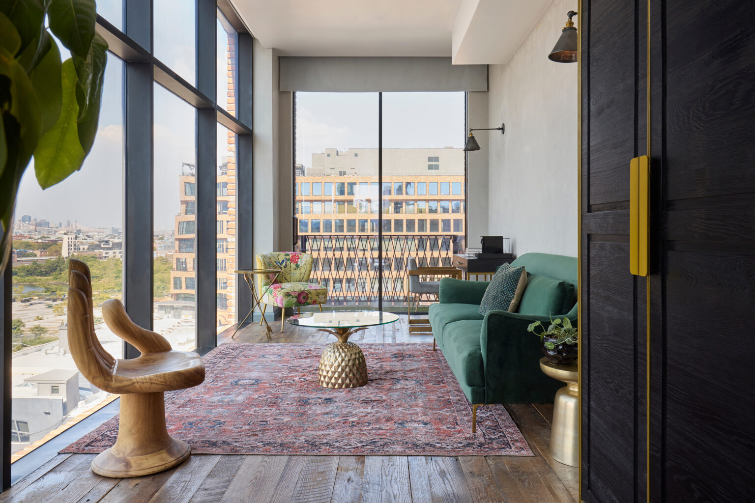 City View Studio Suite | Arlo Williamsburg Hotel